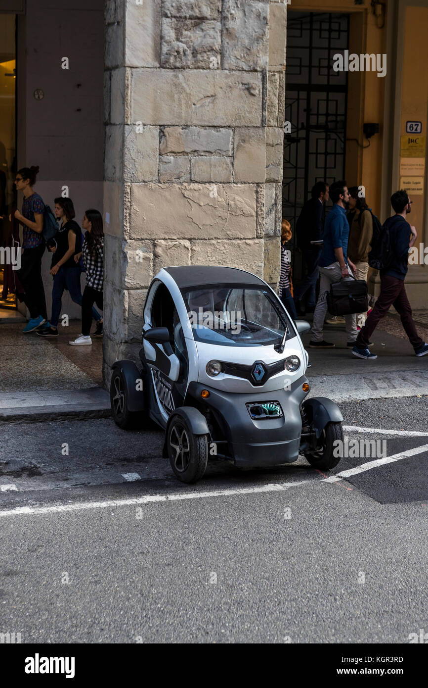 Smart city italia hi-res stock photography and images - Alamy