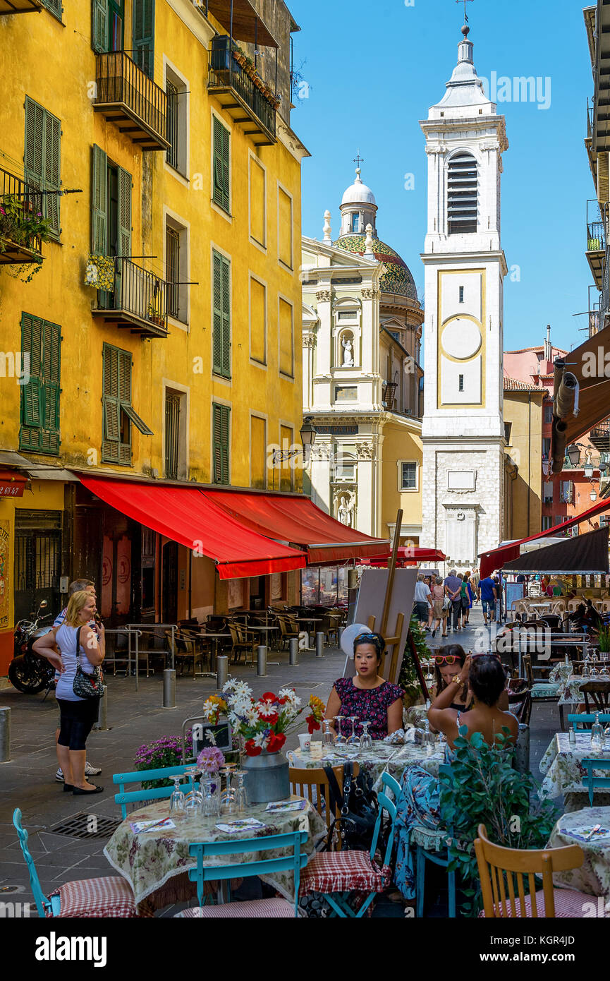 Alpes-Maritimes (06), Nice. Place Rosetti et la cathédrale Sainte ...