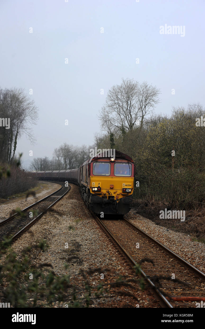 66204 at Treforest Estate Halt with a Tower Colliery - Aberthaw Power ...