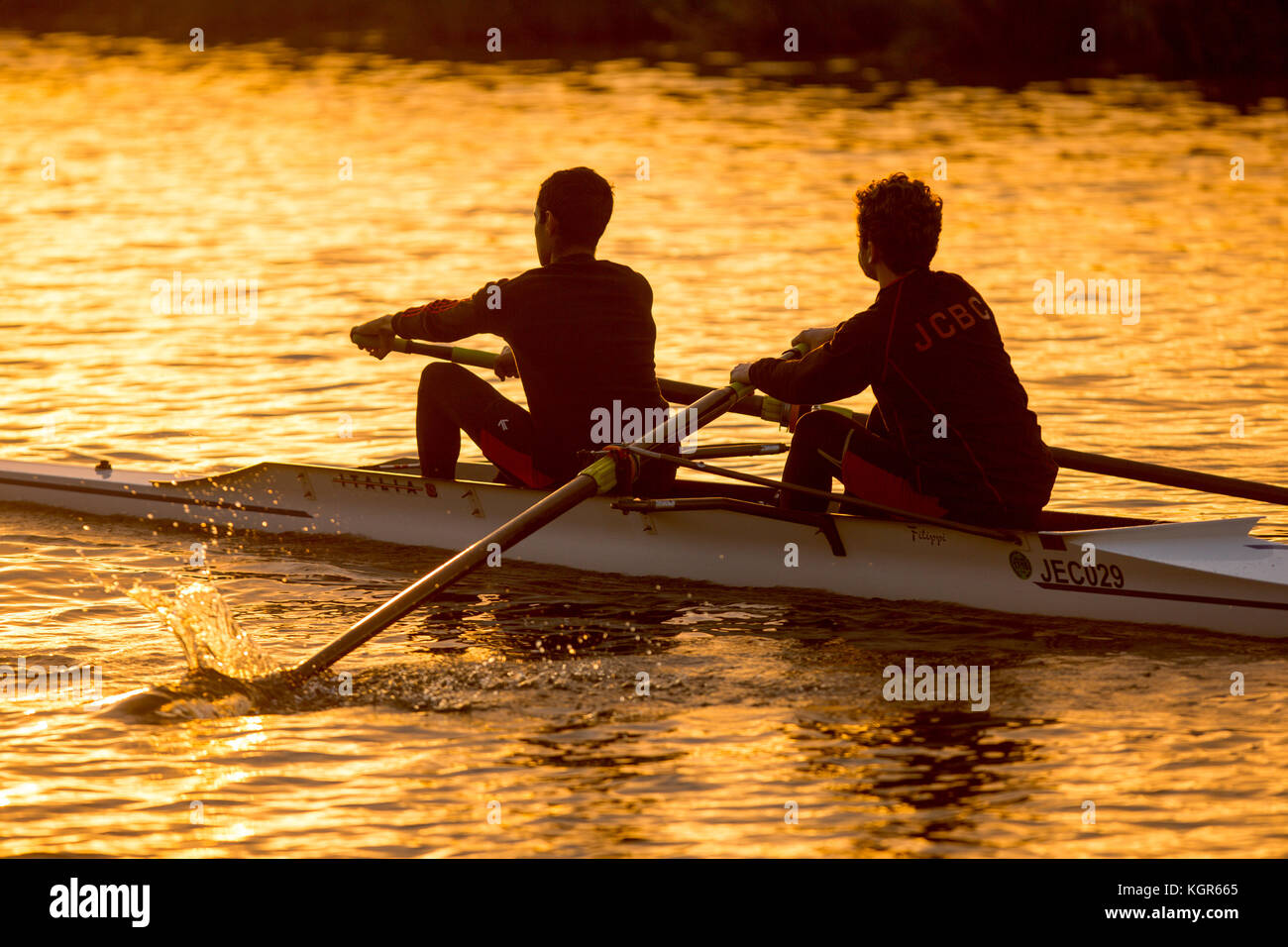 Cambridge University students rowing on the River Cam in Cambridge at ...