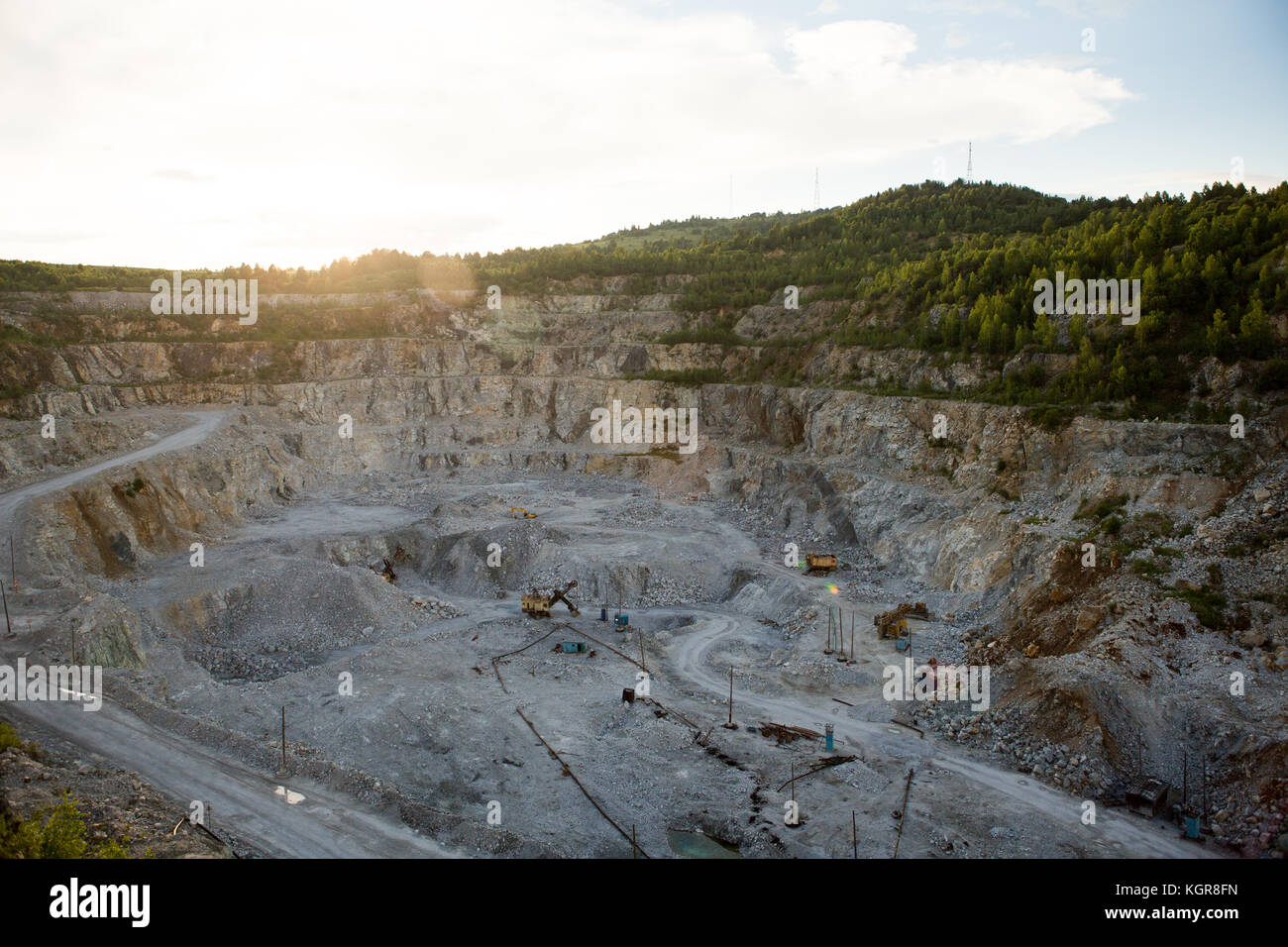 Hard rock quarries hi-res stock photography and images - Alamy