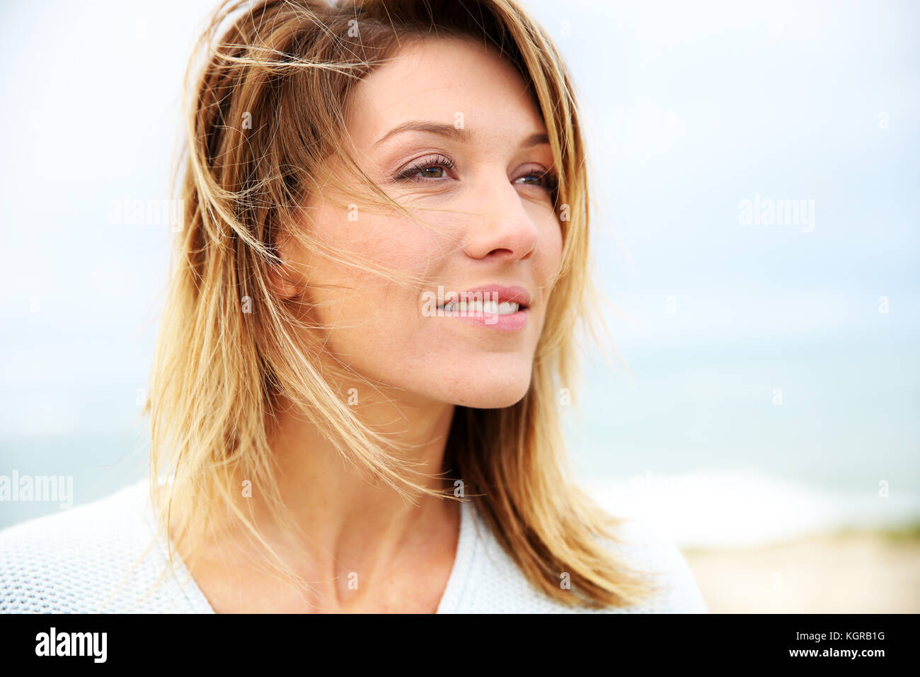 40 year old woman fashion hi-res stock photography and images - Alamy