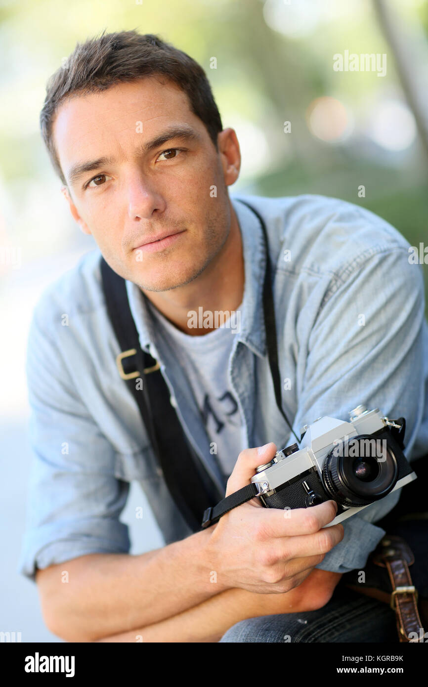 Shooting snapshot hi-res stock photography and images - Alamy