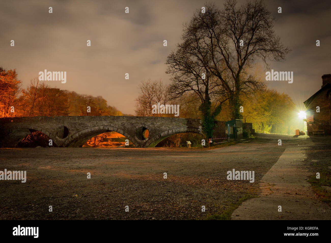 Cenarth bridge hi-res stock photography and images - Alamy