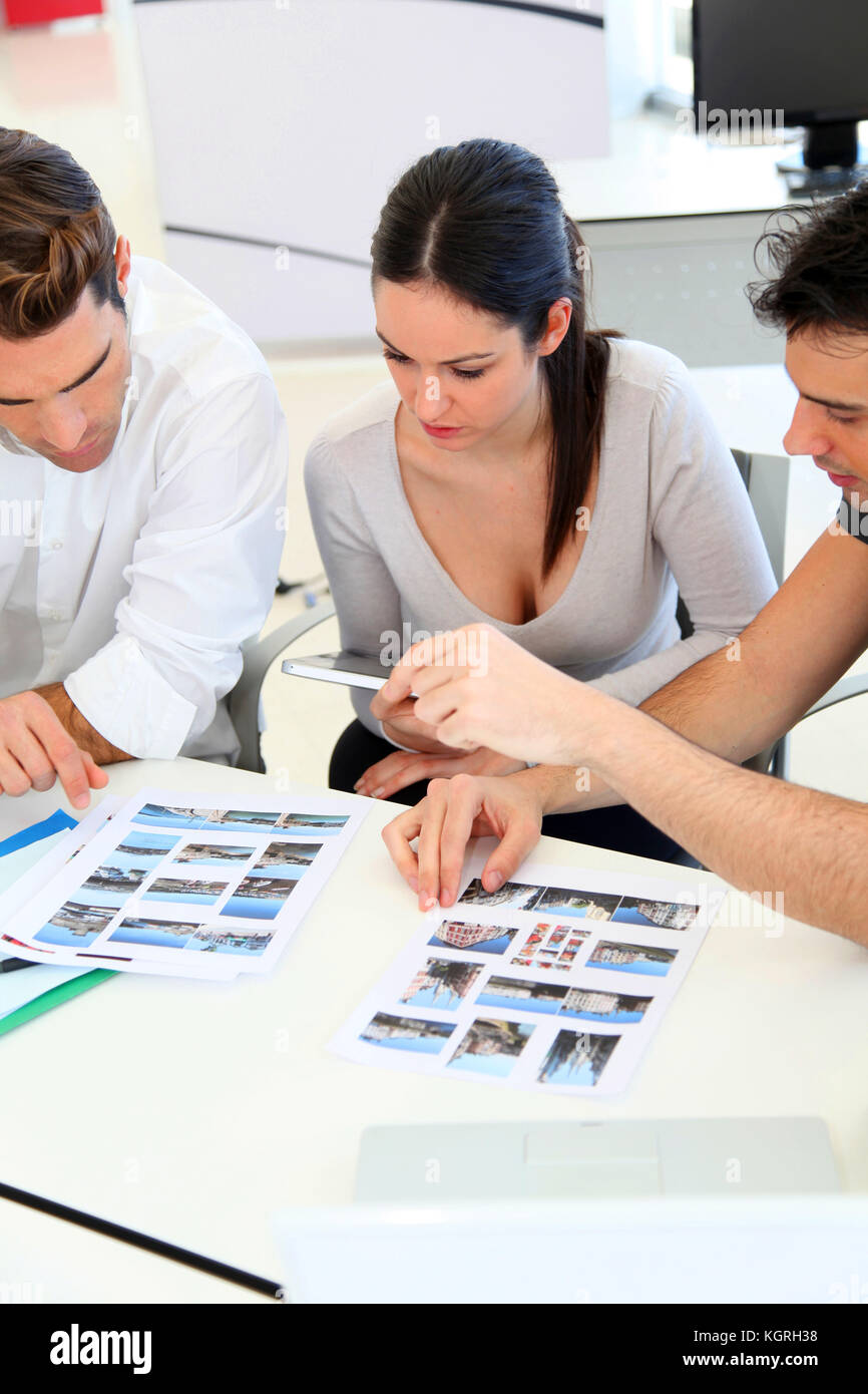 Work meeting in photo agency Stock Photo - Alamy