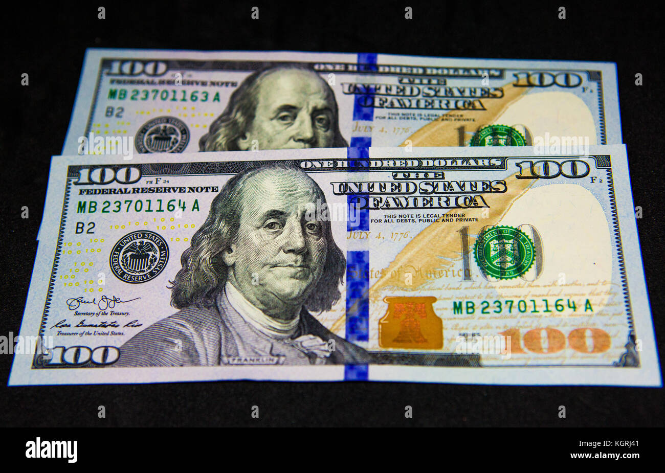 100 bucks hi-res stock photography and images - Alamy