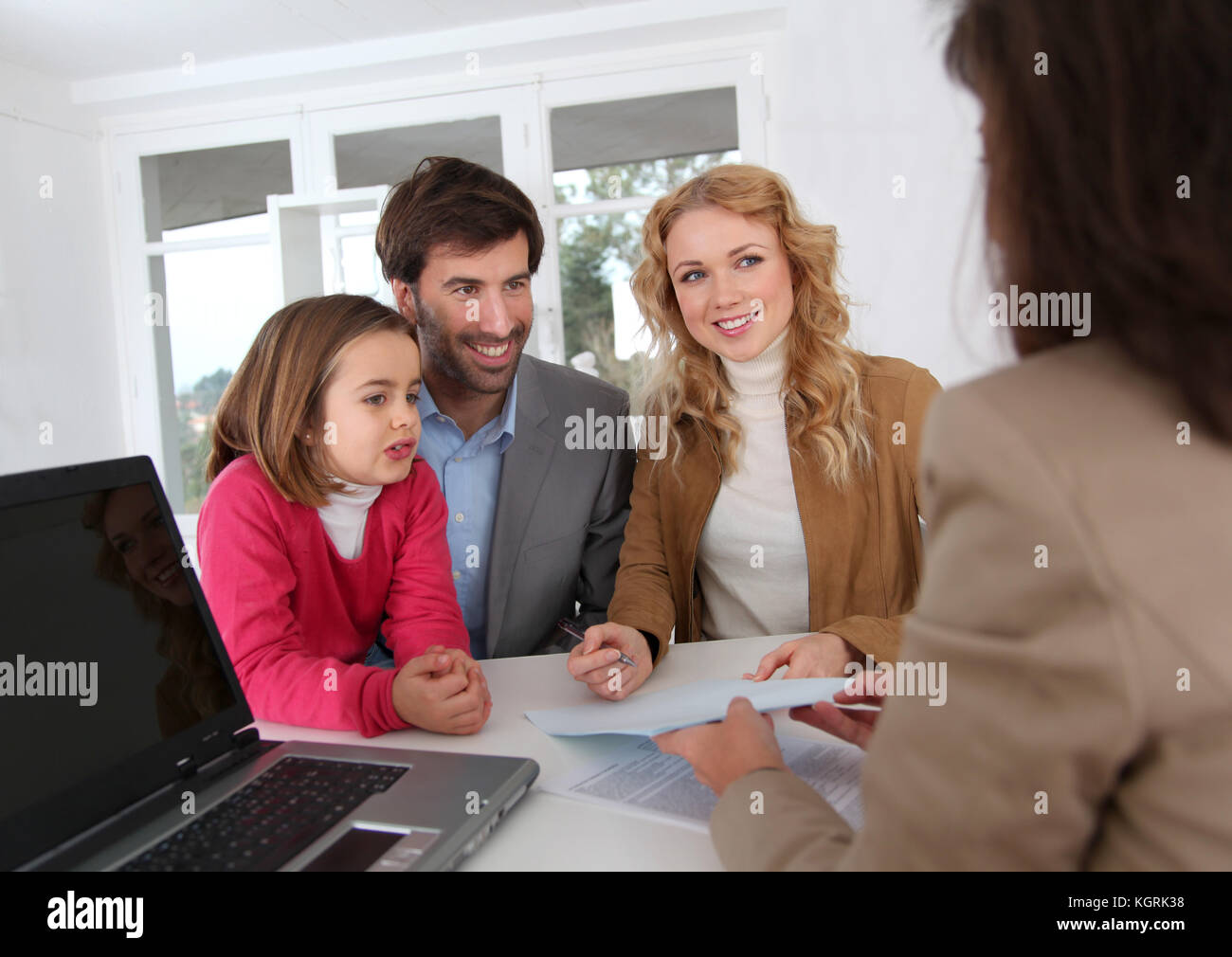 Child signing contract hi-res stock photography and images - Alamy