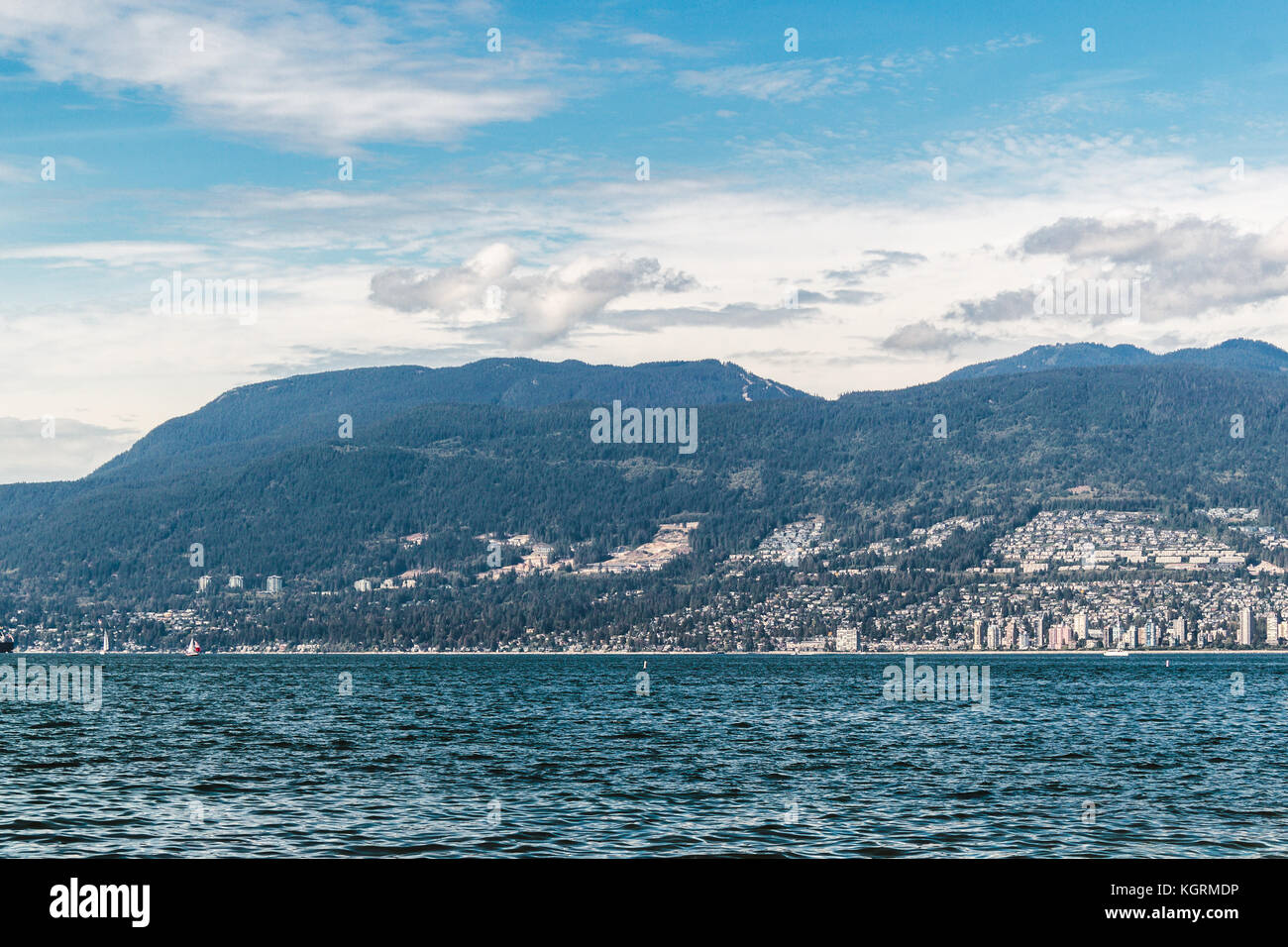 Vancouver mountains hi-res stock photography and images - Alamy