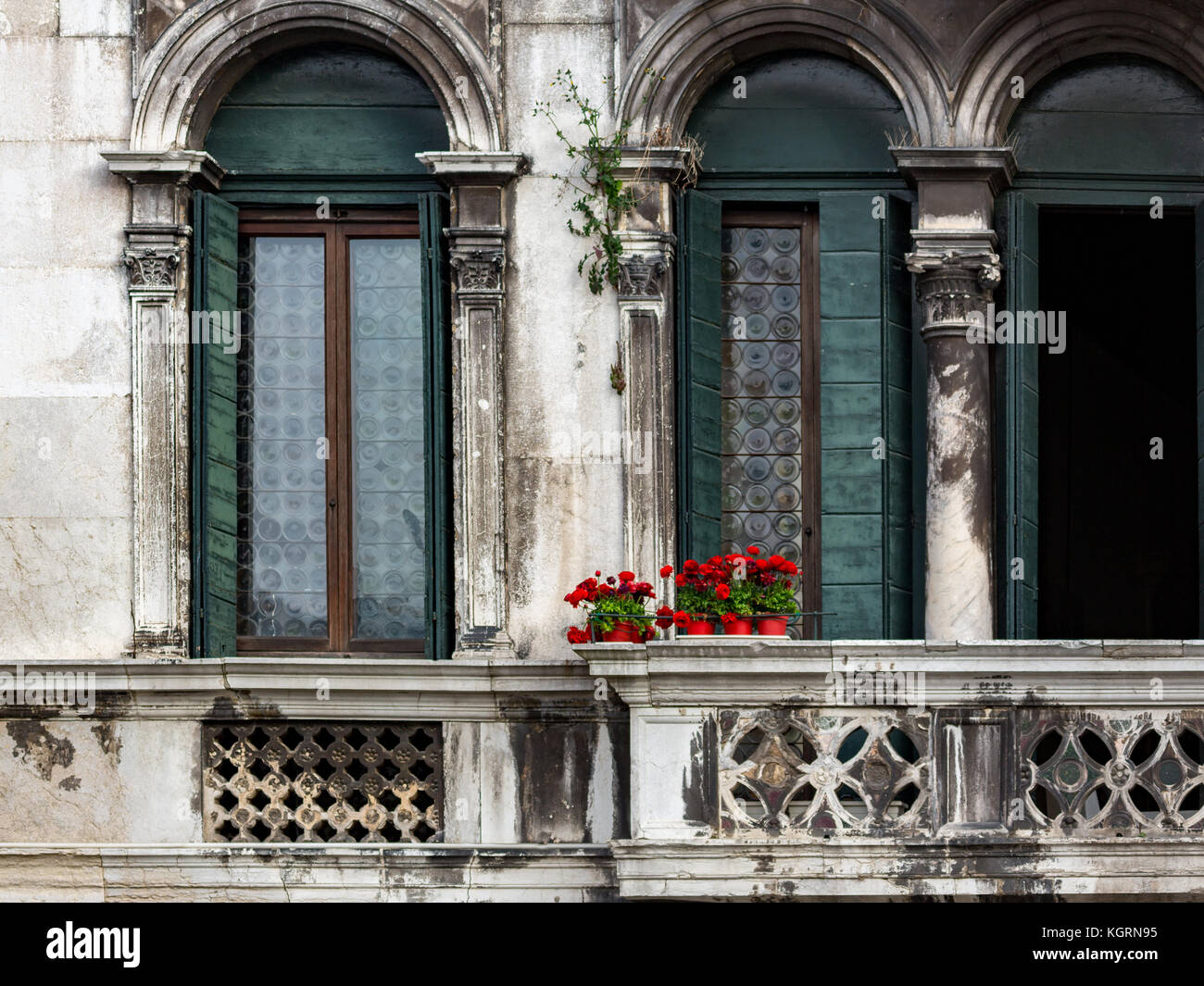 Venetian balcony hi-res stock photography and images - Alamy