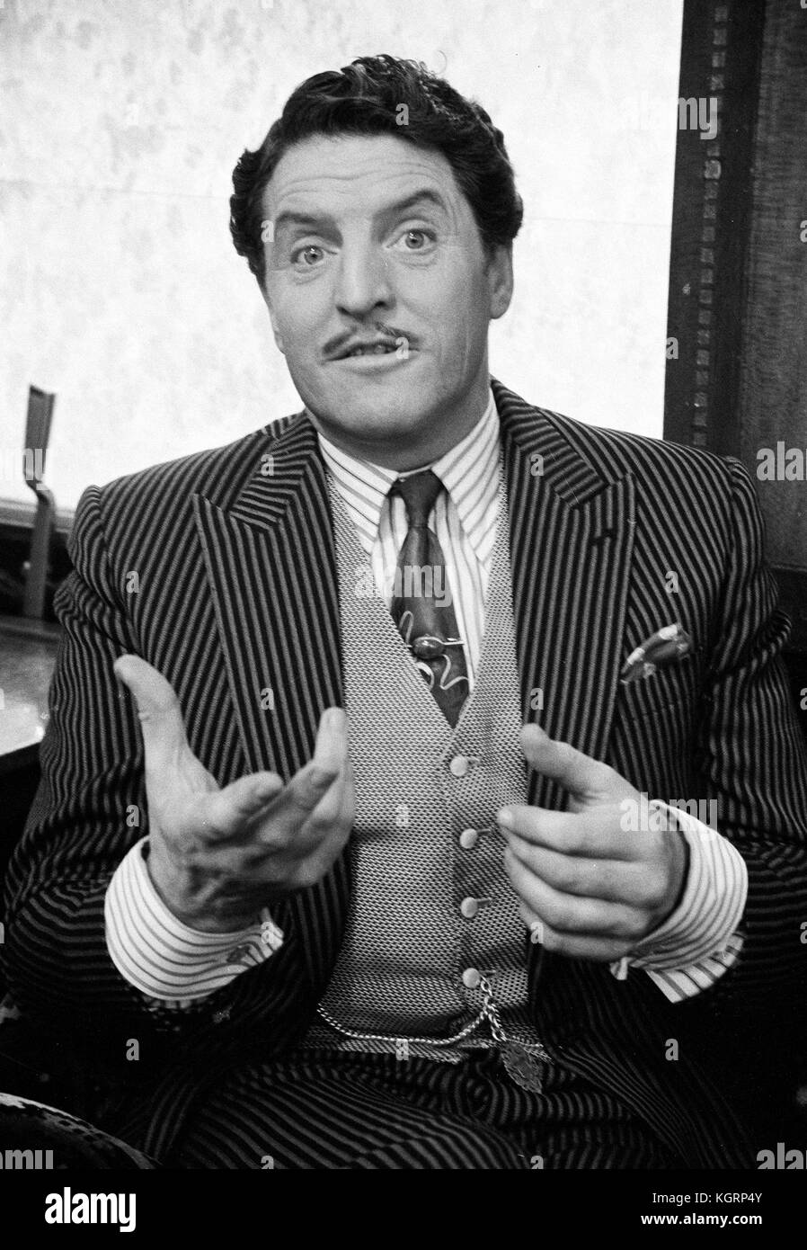 Murder on the Orient Express (1974) , Denis Quilley Date: 1974 Stock ...