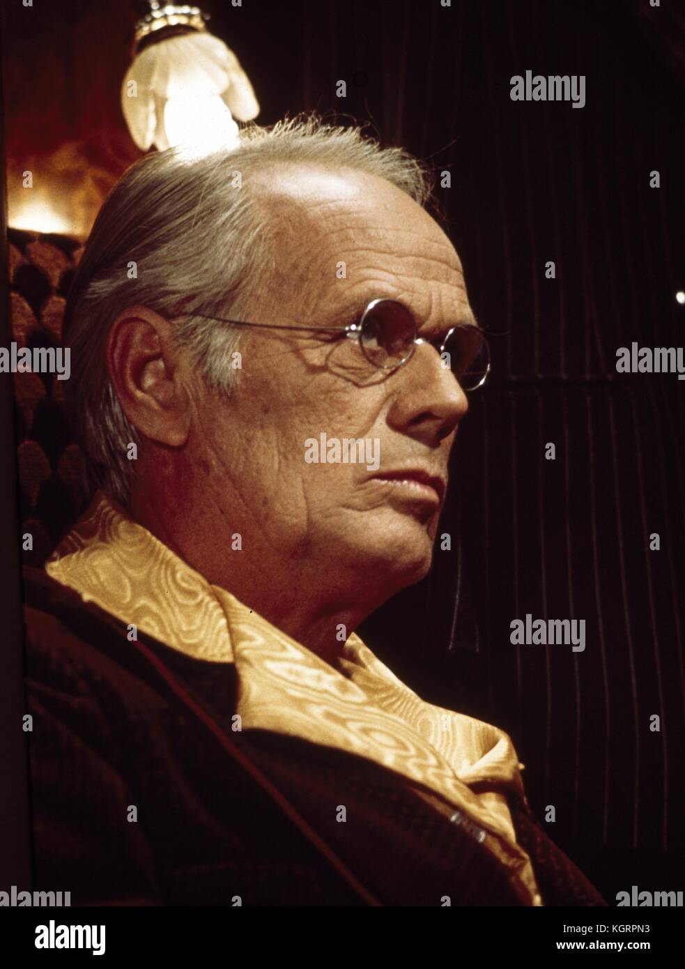 Murder On The Orient Express 1974 Richard Widmark Date 1974 Stock