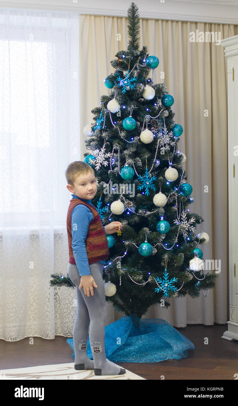 Christmas tree beautiful hi-res stock photography and images - Alamy