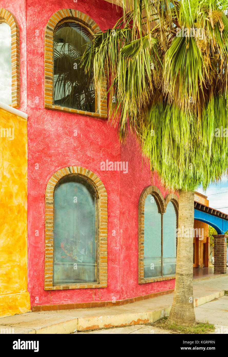 Bright pink architecture hi-res stock photography and images - Alamy