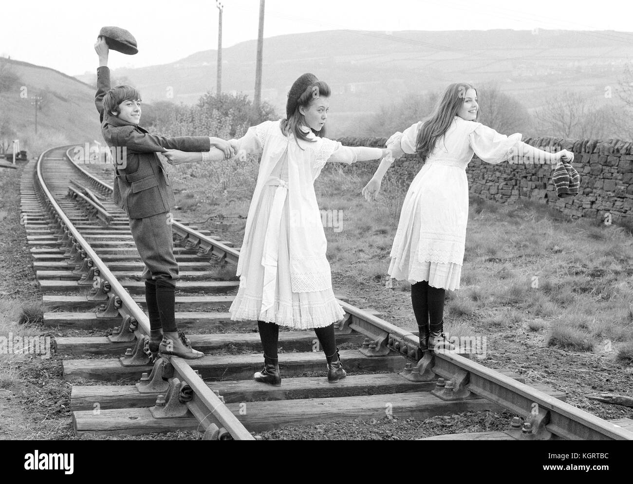 The Railway Children (1970) , Jenny Agutter , Gary Warren , Sally ...