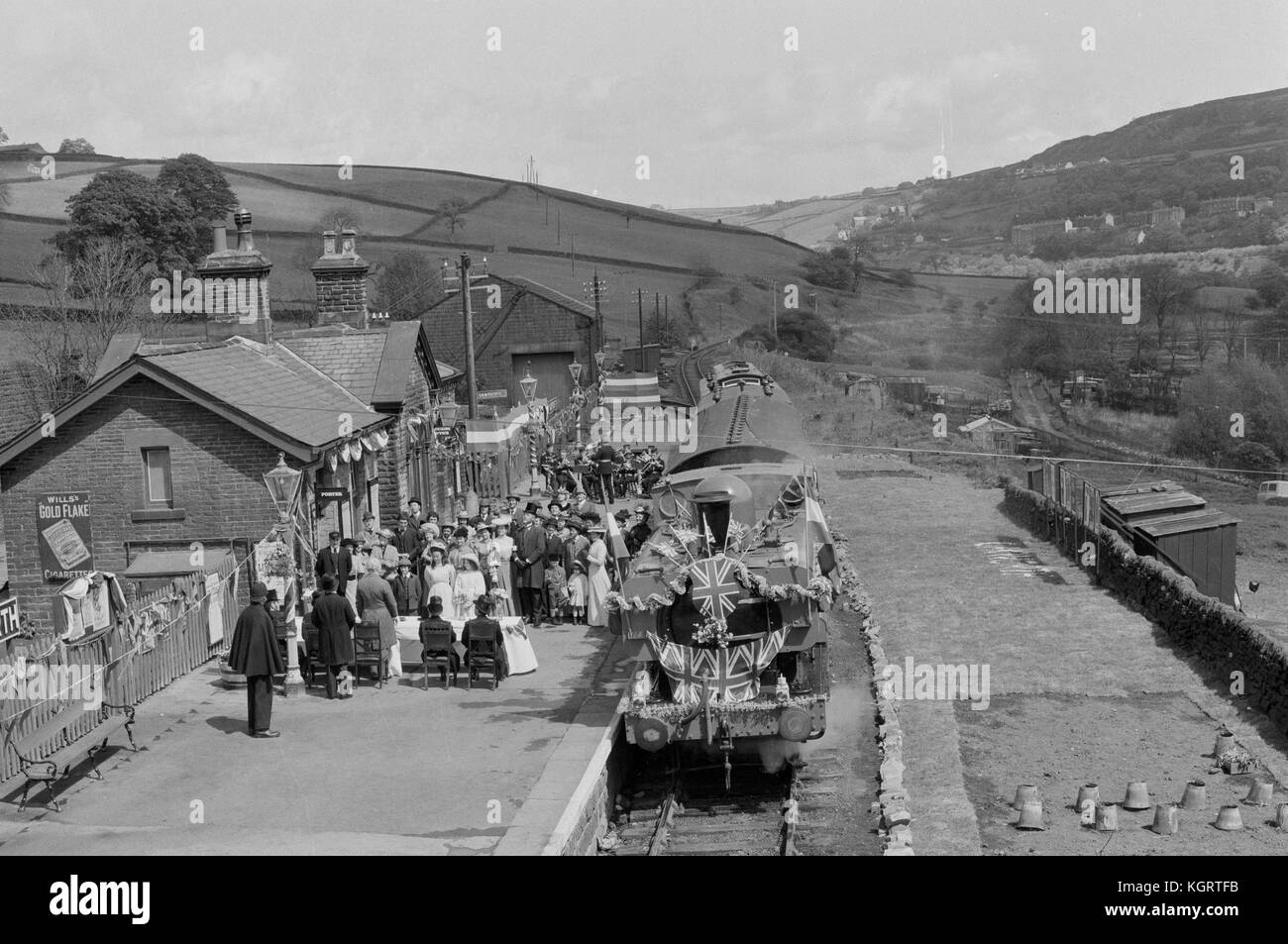 The Railway Children (1970) Date: 1970 Stock Photo - Alamy
