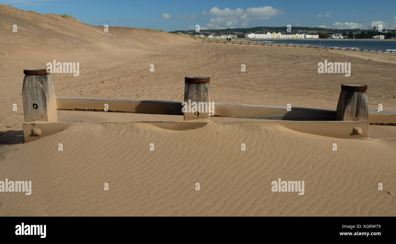 Exmouth beach groynes hi-res stock photography and images - Alamy