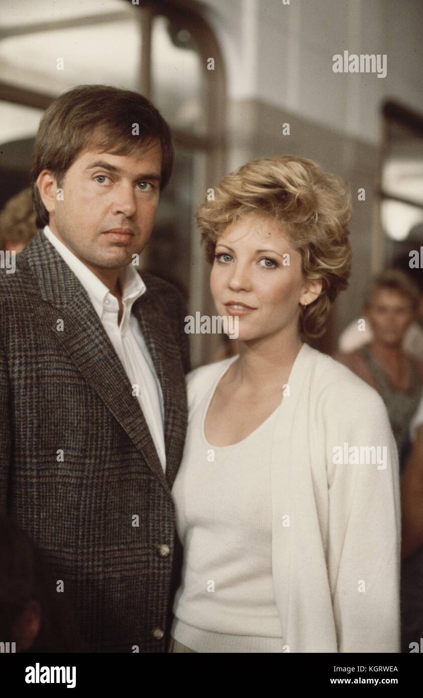 Strange Invaders (1983) , Paul Le Mat , Nancy Allen Date: 1983 Stock ...