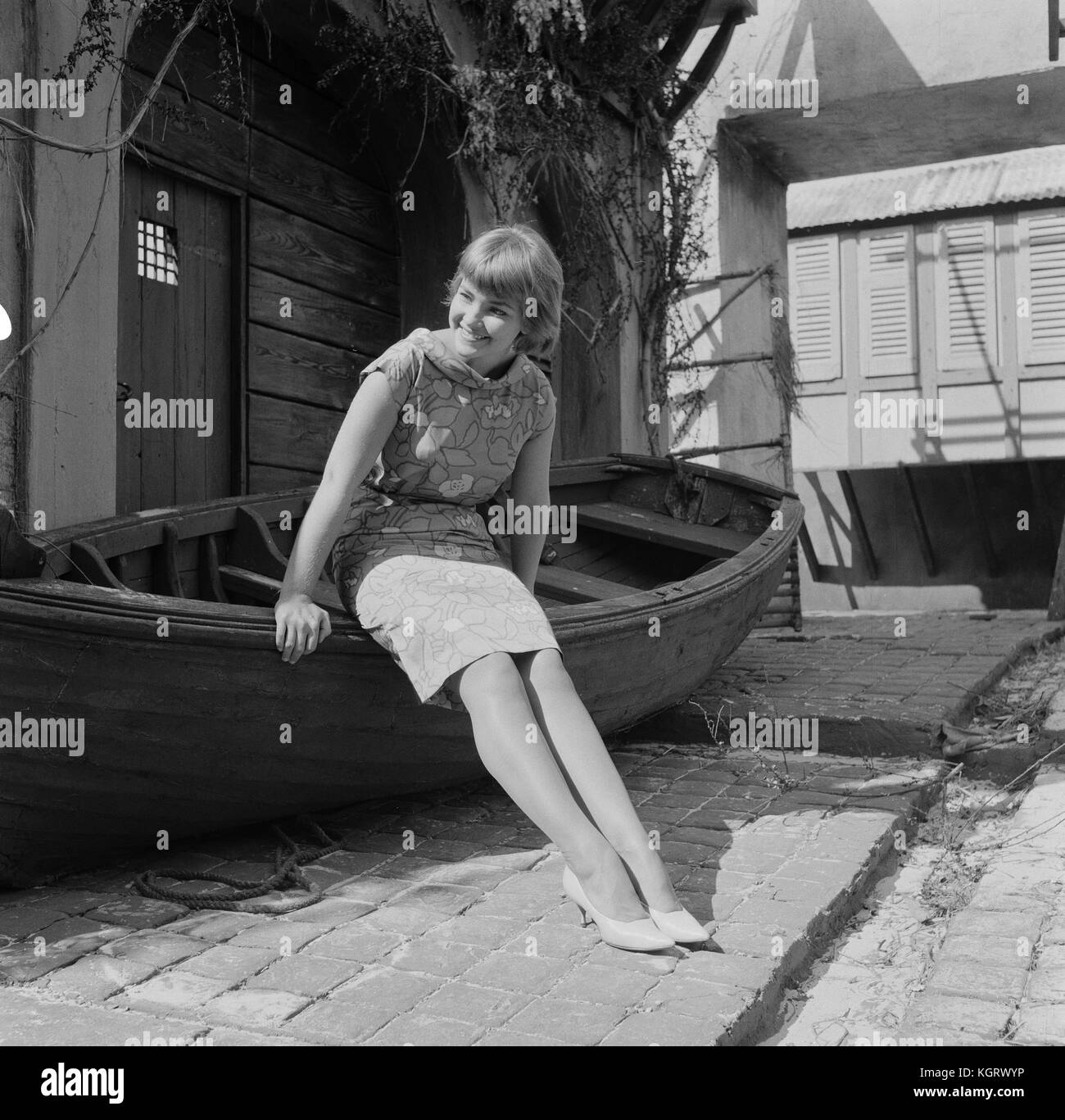 Summer Holiday (1963) , Lauri Peters Stock Photo - Alamy