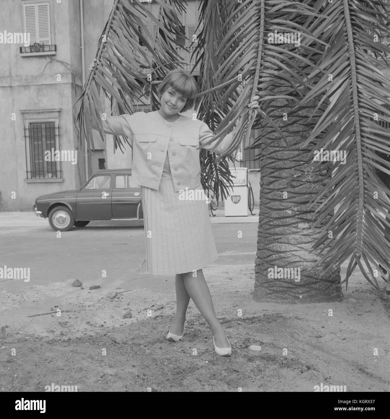 Summer Holiday (1963) , Lauri Peters Stock Photo - Alamy