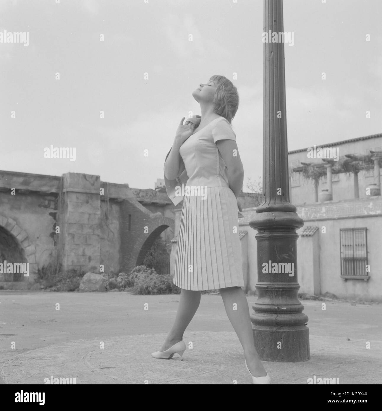 Summer Holiday (1963) , Lauri Peters Stock Photo - Alamy