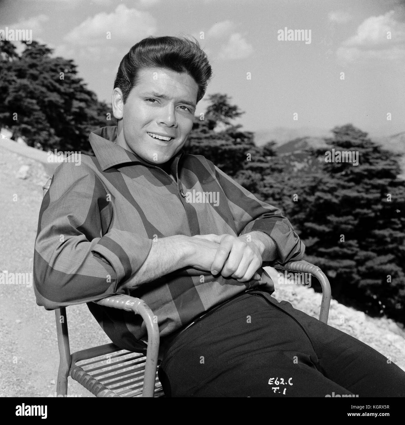 Summer holiday cliff richard film still hi-res stock photography and ...