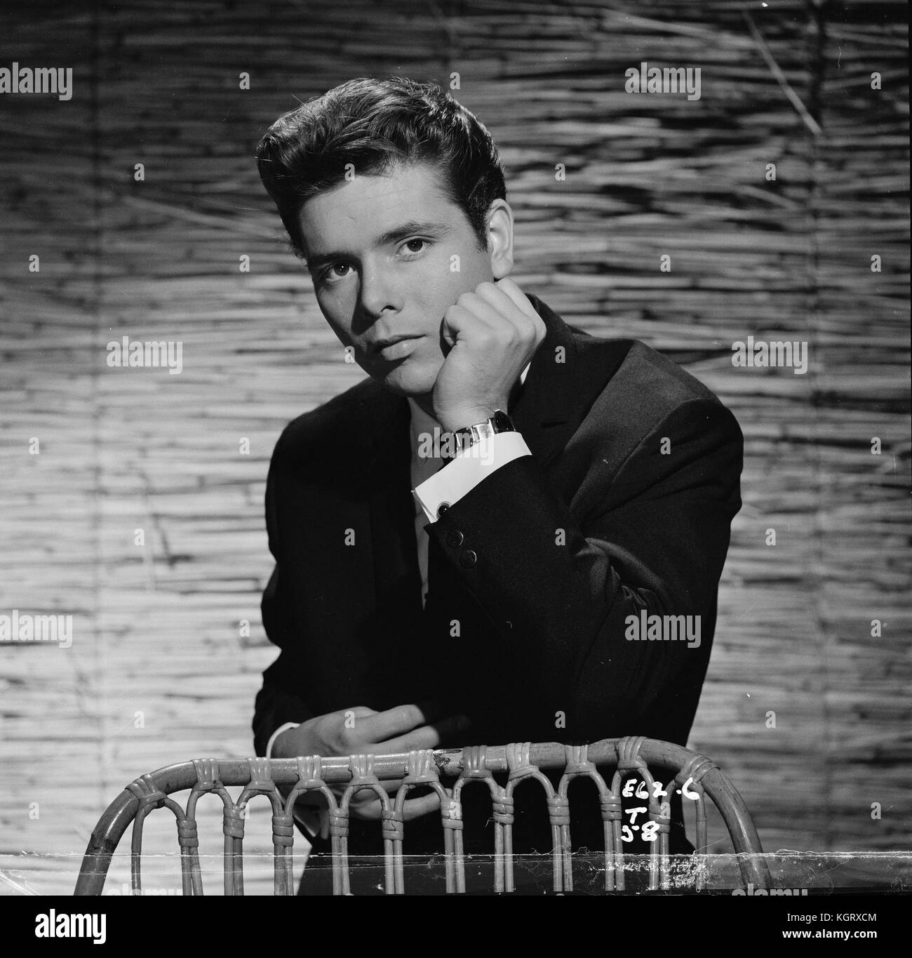 Summer holiday film cliff richard hi-res stock photography and images ...