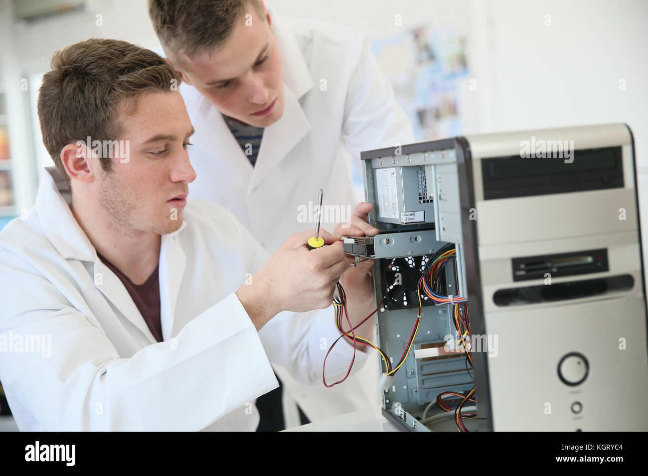 Computer Hardware Engineer Lab