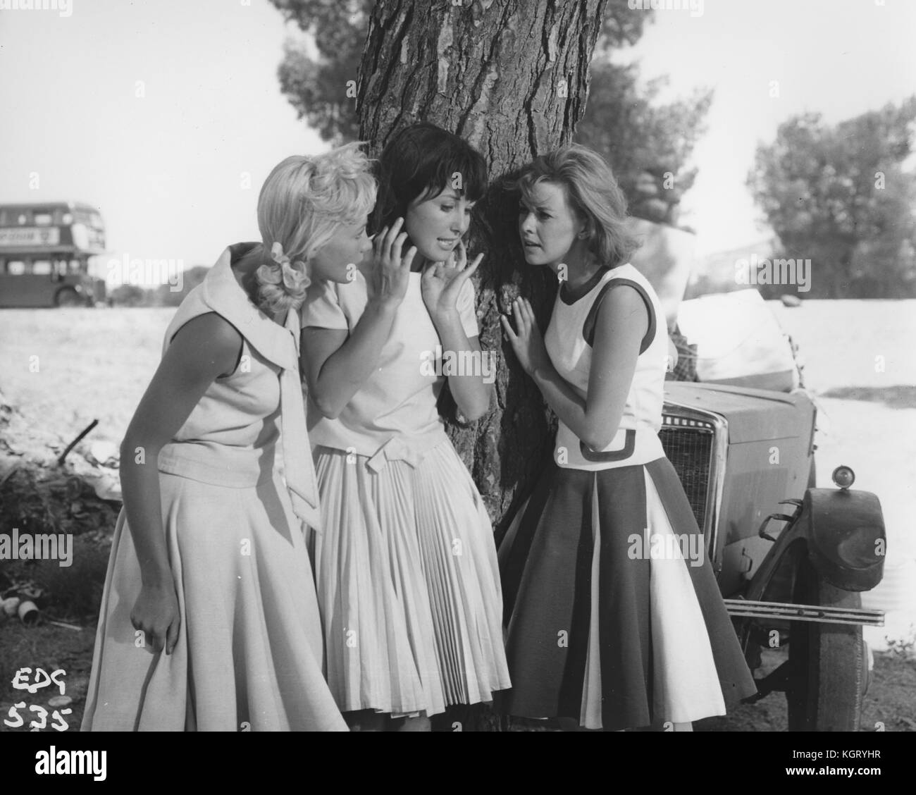Summer Holiday (1963) , Una Stubbs , Pamela Hart , Jacqueline Daryl ...