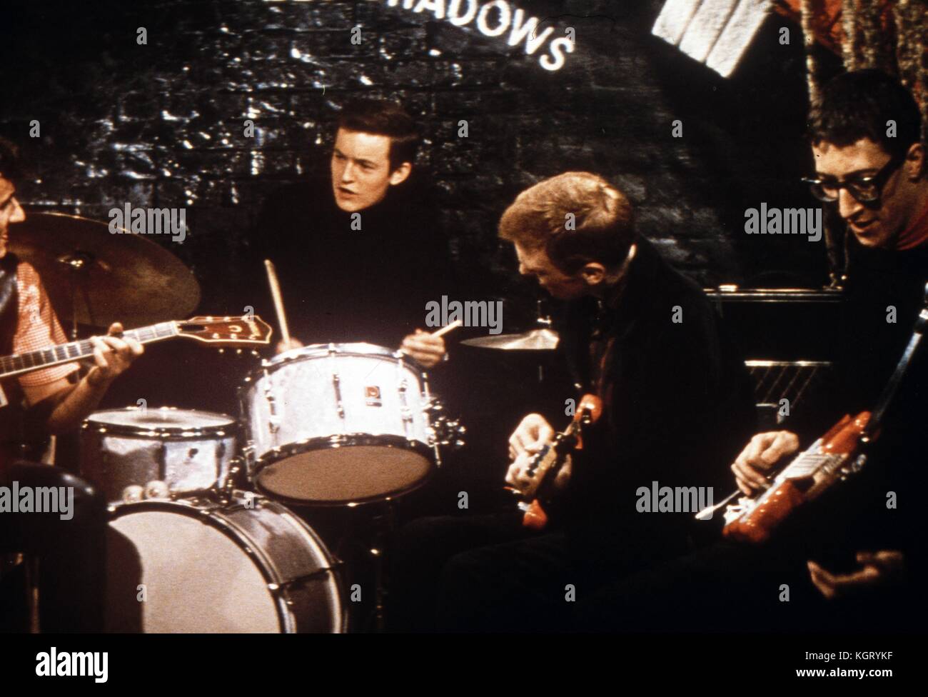 Summer Holiday (1963) , The Shadows, Hank Marvin, Bruce Welch, Brian Bennett, Brian Locking ...