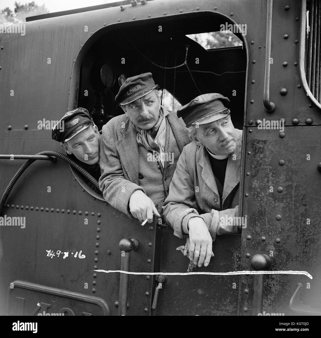 The Titfield Thunderbolt (1953) , George Relph , Hugh Griffith ...