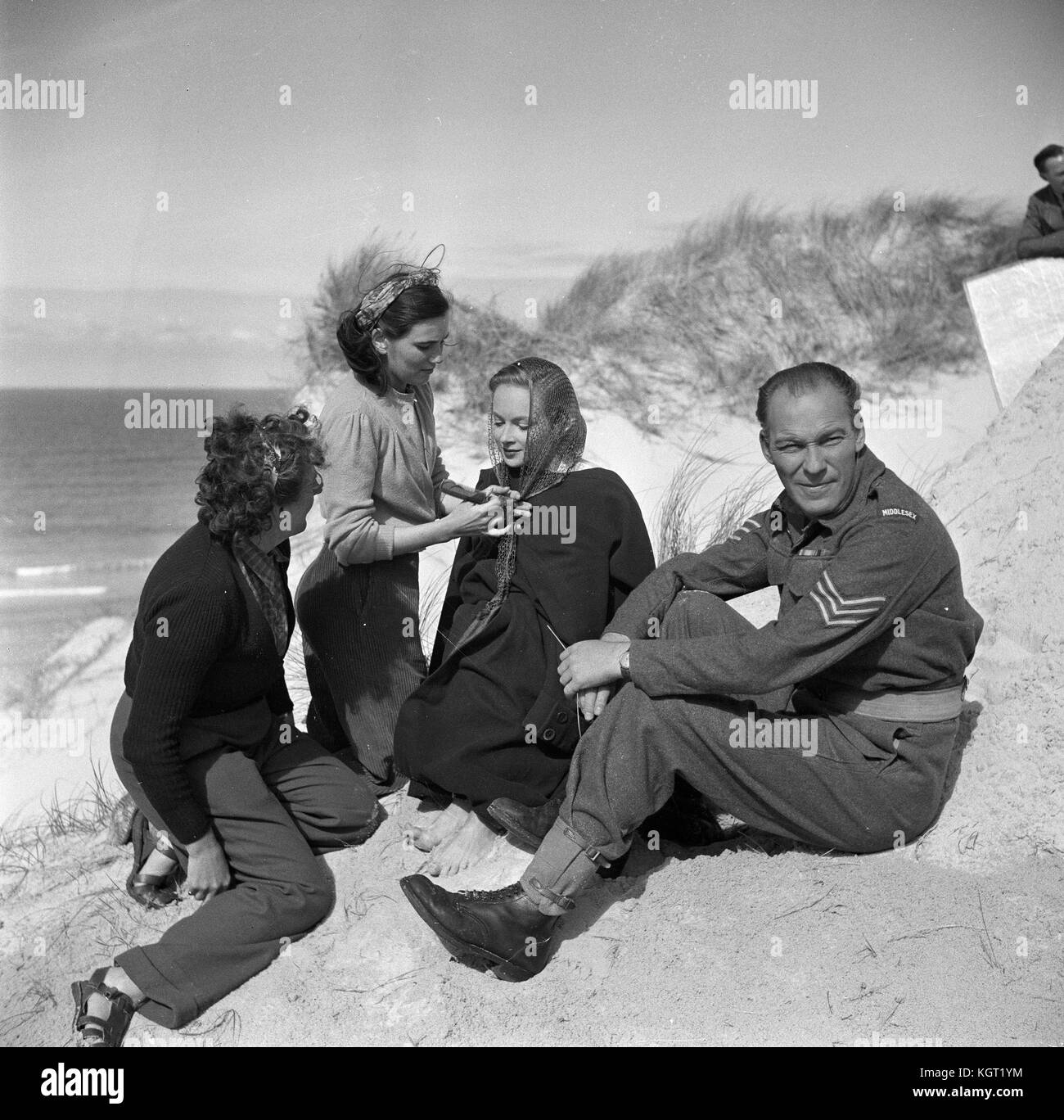 Whisky Galore (1949), Joan Greenwood, Bruce Seton Stock Photo - Alamy