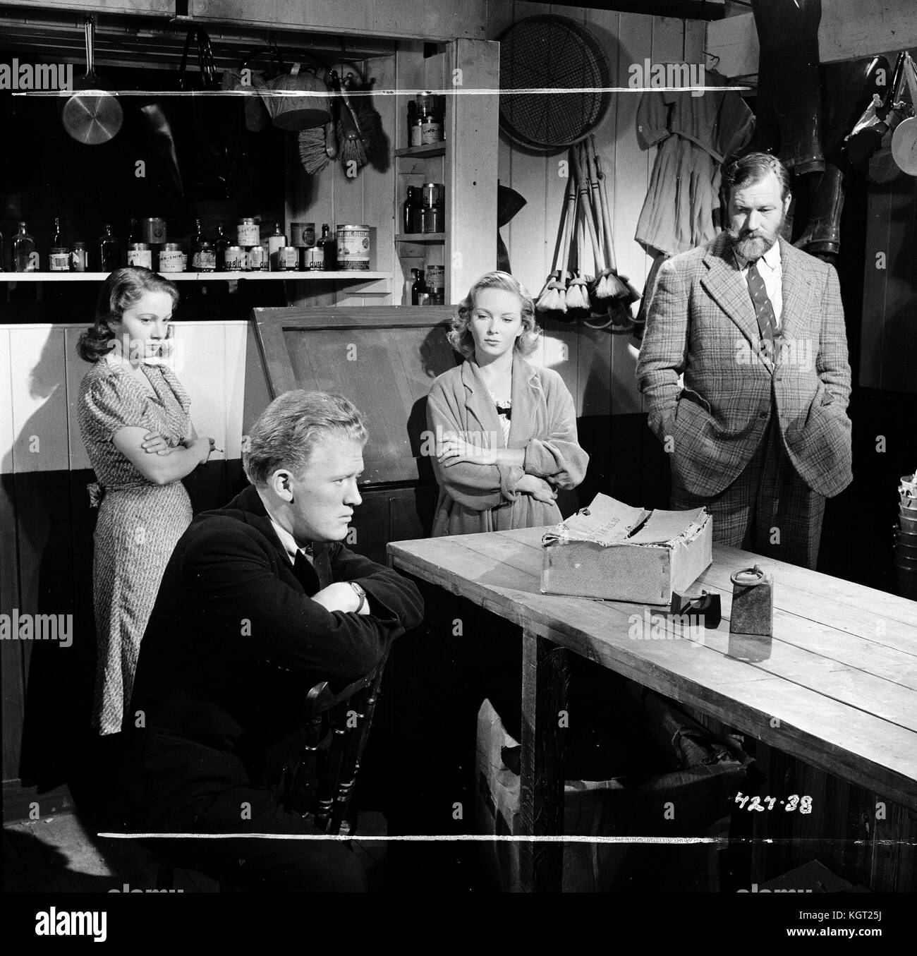 Whisky galore 1949 gordon jackson Black and White Stock Photos & Images ...