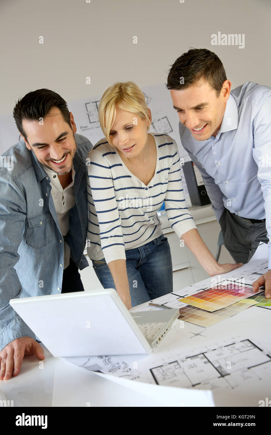 Business meeting with laptop computer Stock Photo - Alamy