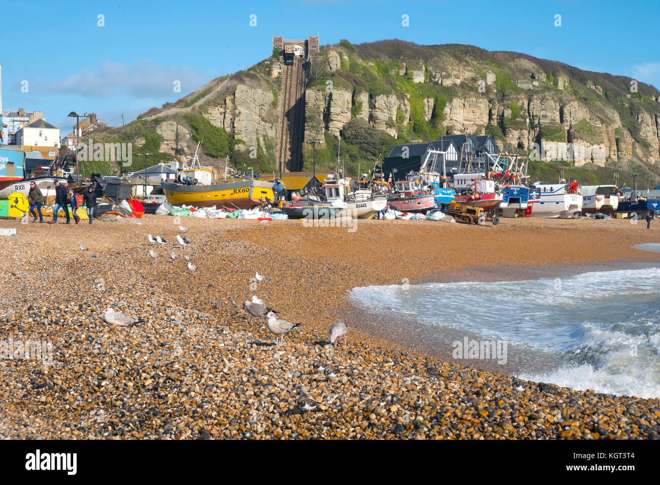 Hastings fishing boats drawn up on the Old Town Stade Fishermen's Beach ...