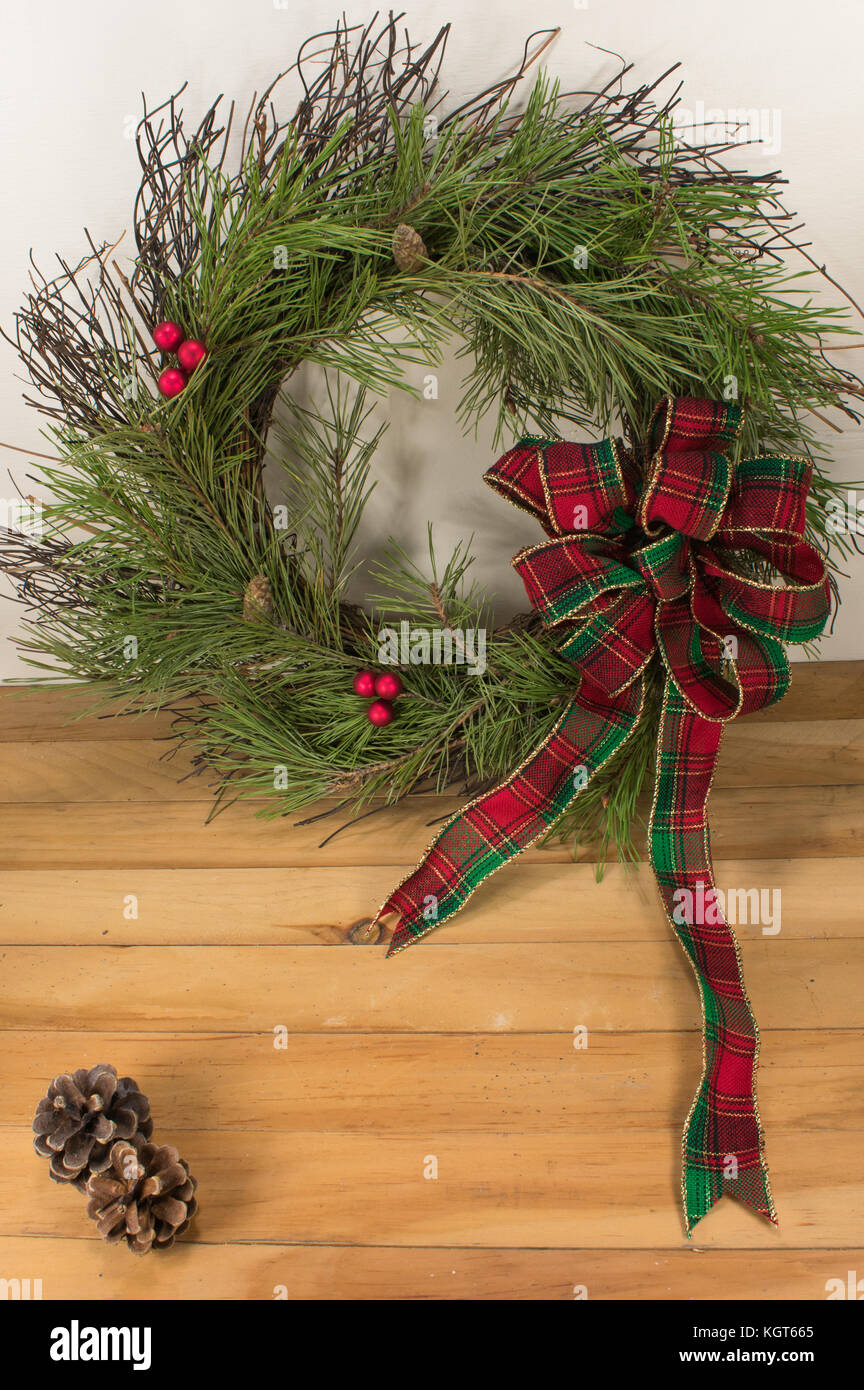 Evergreen boughs hi-res stock photography and images - Alamy
