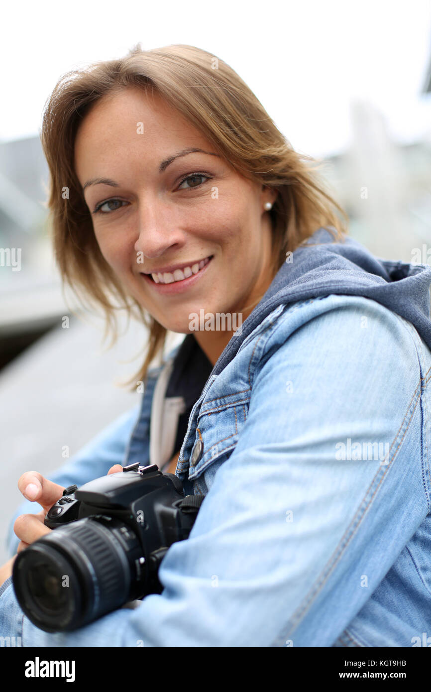 Middle aged reporter woman hi-res stock photography and images - Alamy