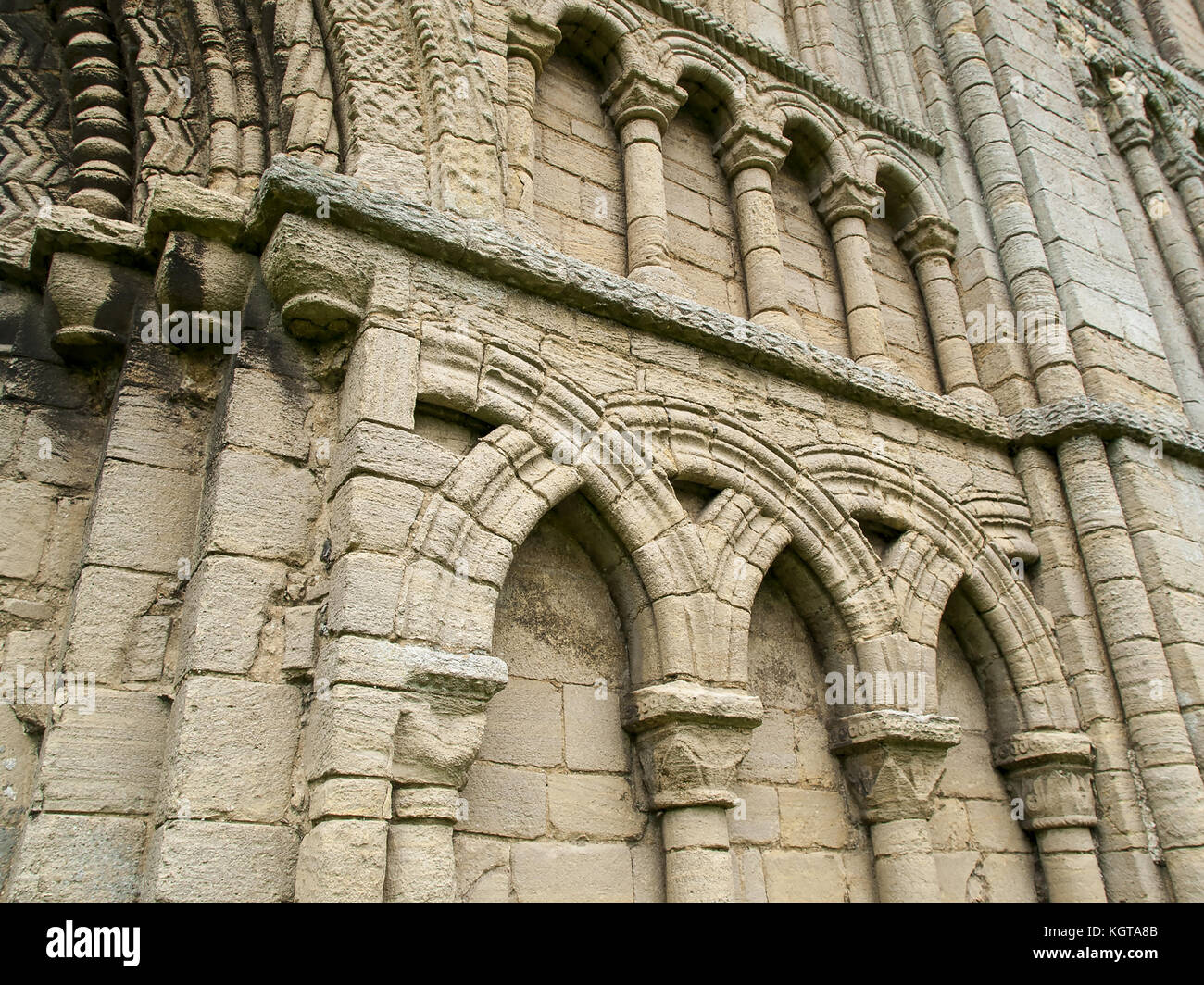 Norman blind arcade hi-res stock photography and images - Alamy