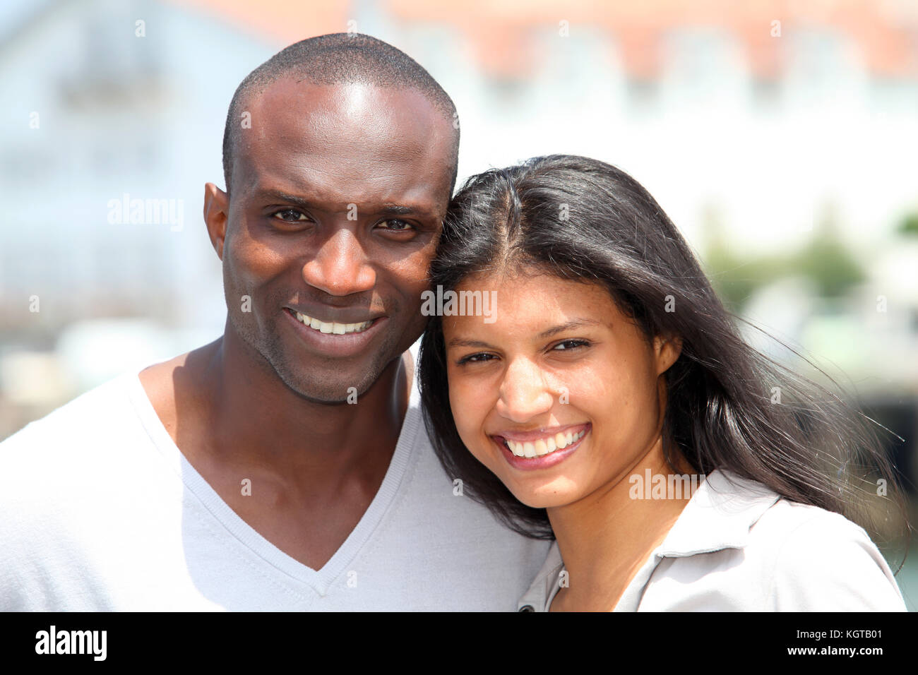 Portrait of metis couple in town Stock Photo - Alamy