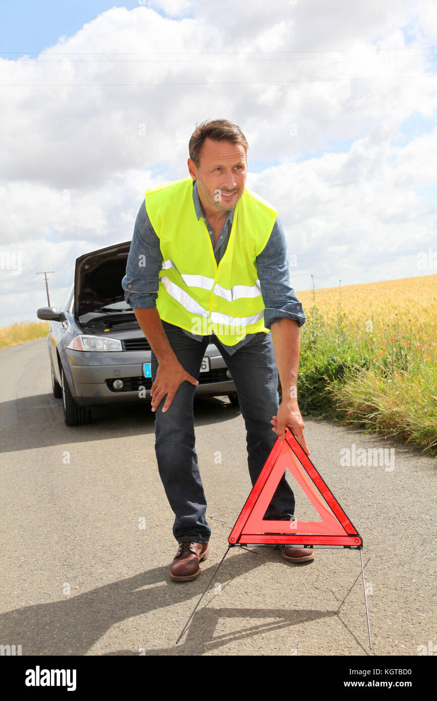 Breakdown assistance rescue hi-res stock photography and images - Alamy