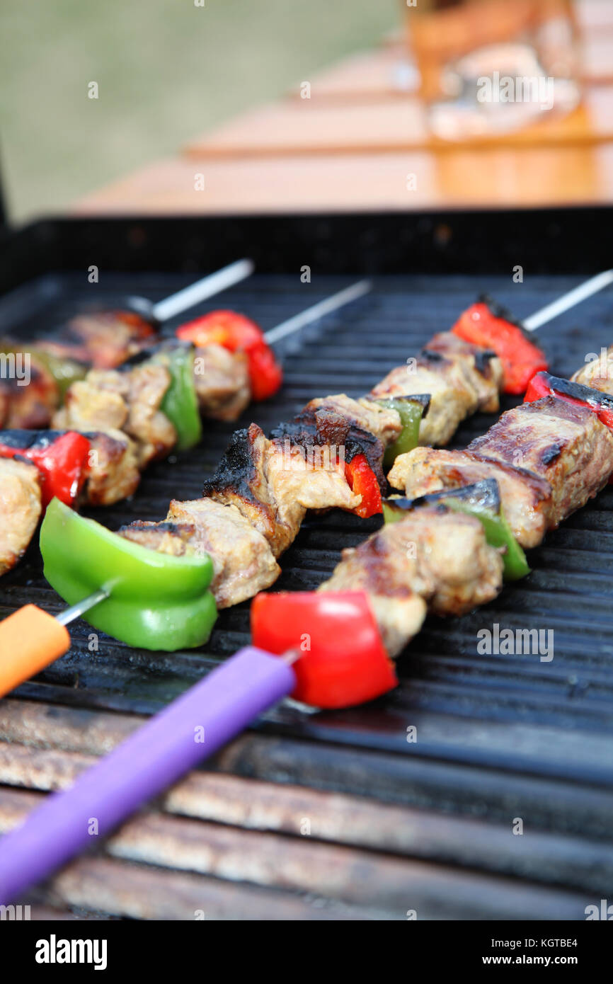 Kebob on grill hi-res stock photography and images - Alamy