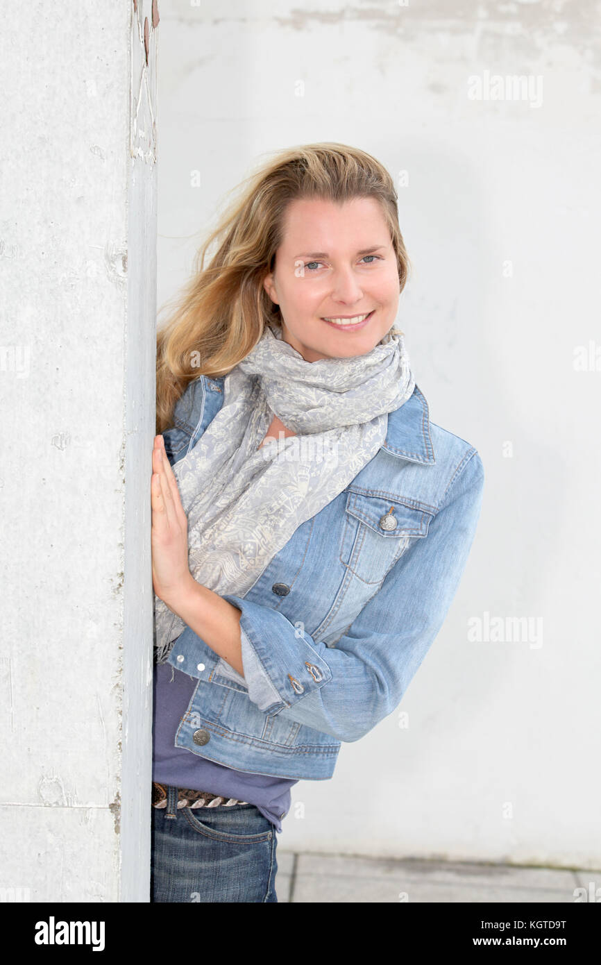 Portrait of beautiful modern woman in town Stock Photo - Alamy