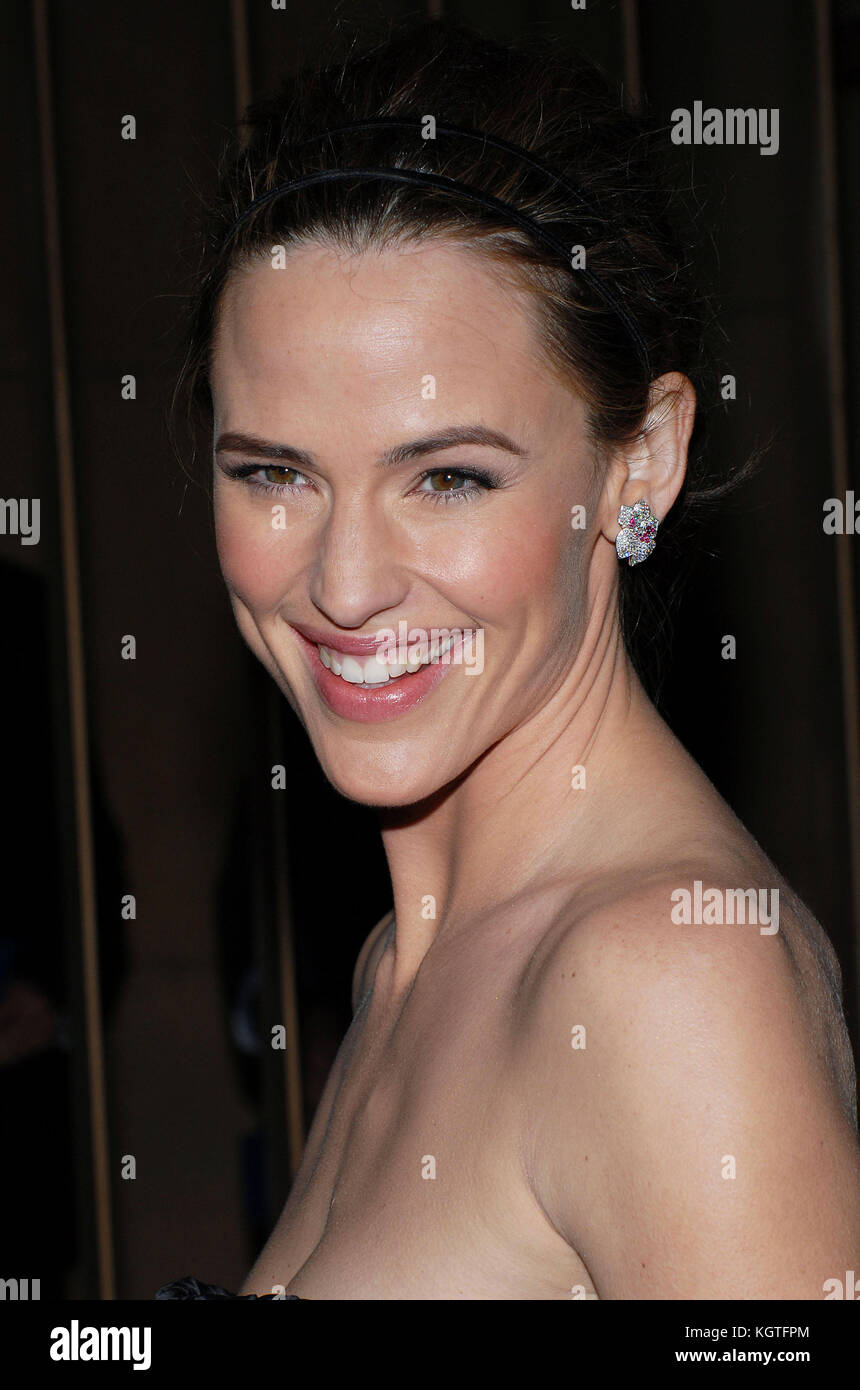 Jennifer garner catch release los hi-res stock photography and images ...