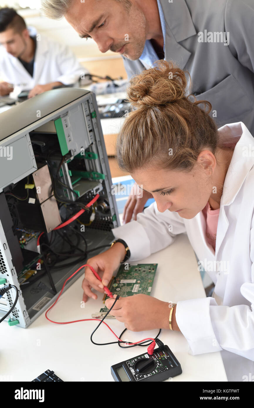 Electrical engineering hi-res stock photography and images - Alamy Electrical engineering hi-res stock photography and images - Alamy