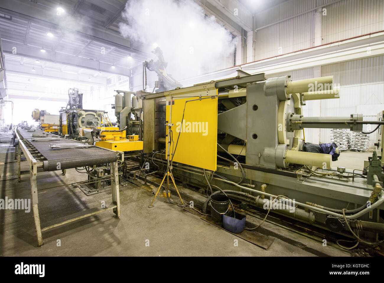 machinery for melting and production of heating radiators. manufacture ...