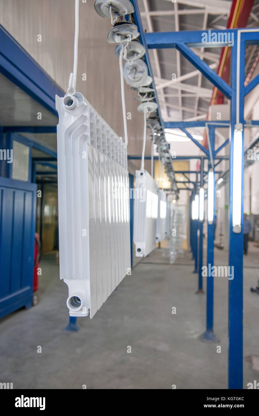 Battery assembly line hi-res stock photography and images - Alamy