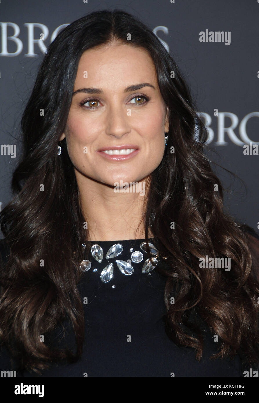 Demi Moore arriving at Mr BROOKS Premiere at the Chinese Theatre In Los ...