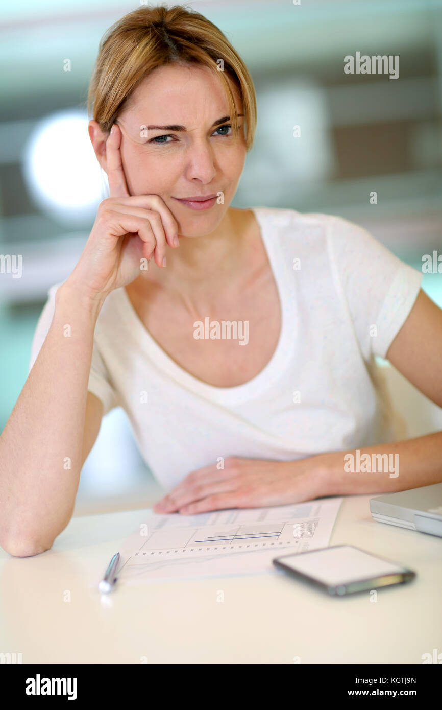 Woman in interview listening to candidate Stock Photo - Alamy
