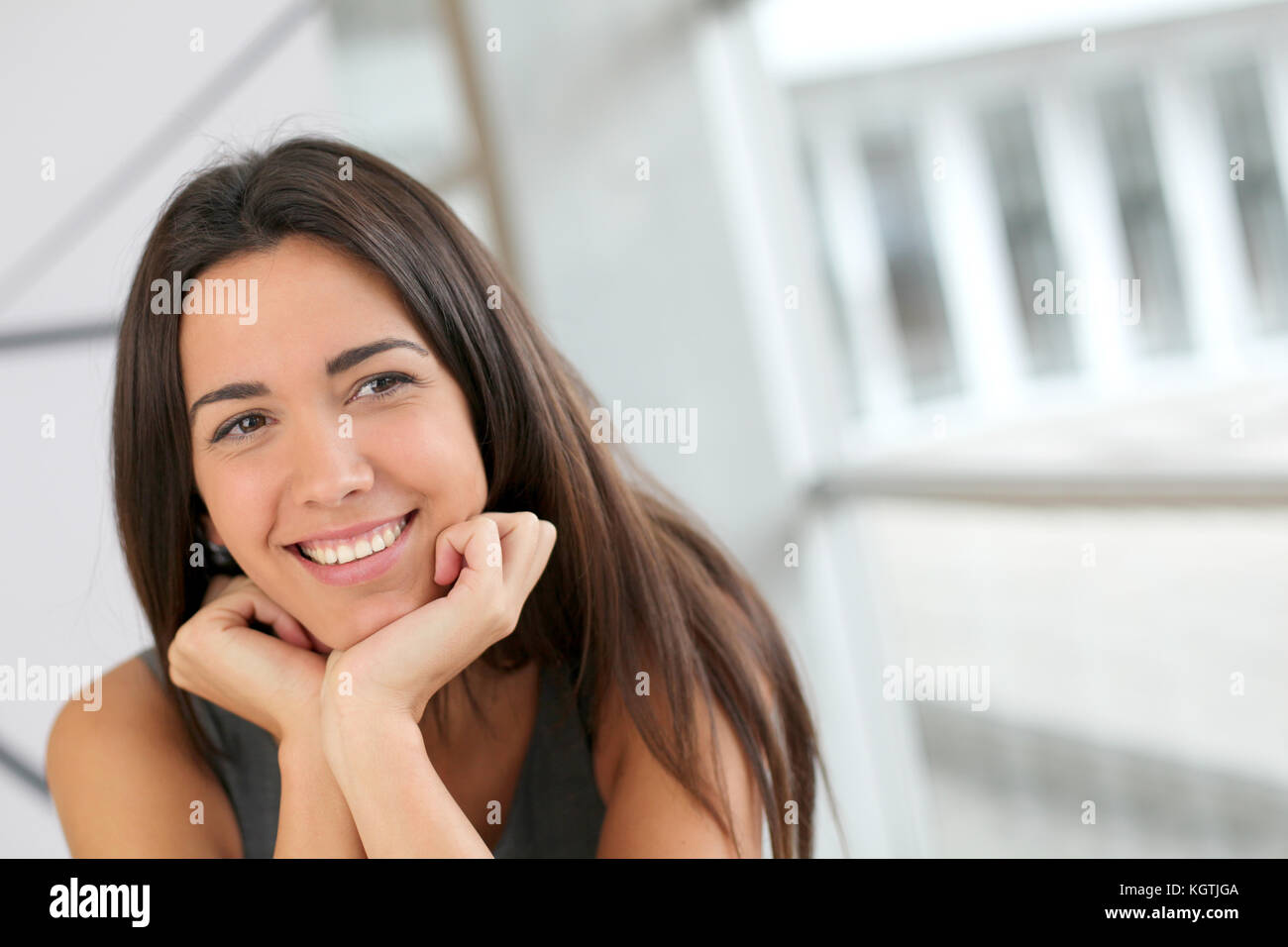 Portrait of smiling student girl Stock Photo - Alamy