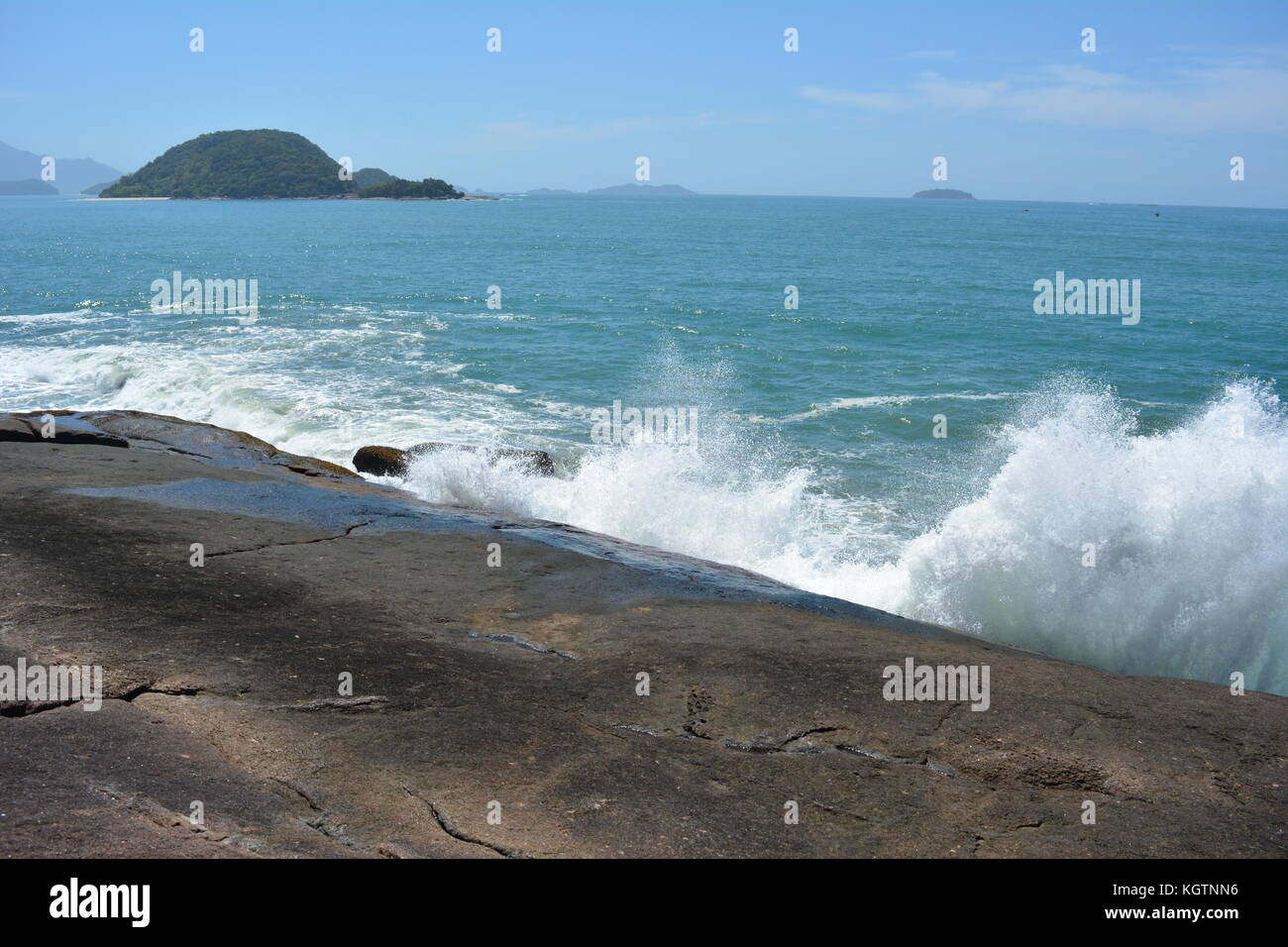Rock Formation in the Beach of the Conchas in Ubatuba Stock Photo - Alamy