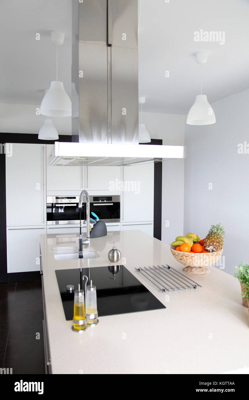 General view of contemporary home kitchen Stock Photo - Alamy